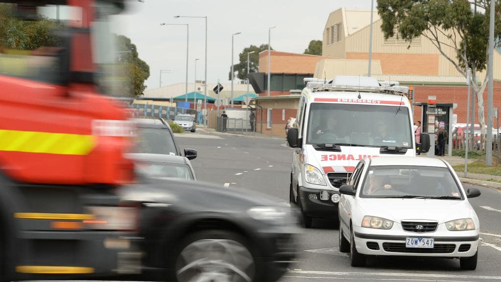 When is it legal to drive through a red traffic light? | McKillop Legal